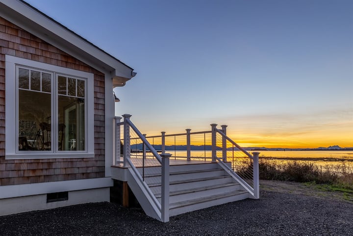 Waterfront House & Cottage In Private Cove W/sauna - Long Beach, WA