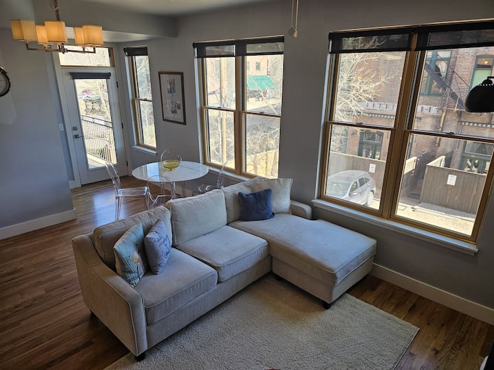 Parking Spot • Downtown • River! - Salida, CO