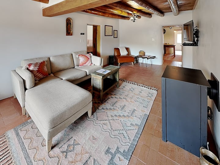 Casa Sarita | Pet-friendly Adobe - Cities of Gold Casino