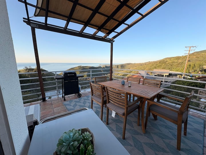 Panoramic Views 5br Villa Central Location - Malibu, CA