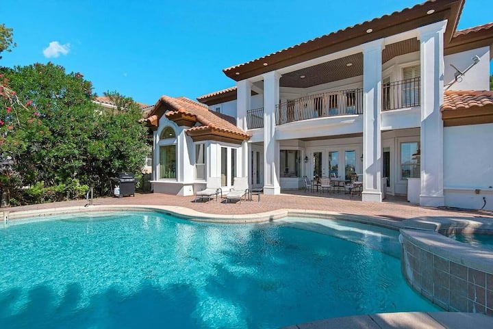 Book Me Baby! Lakeside Luxury In Destiny East - Miramar Beach, FL