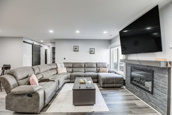 Easy Commute To Philly: Traveling Pros' Hub! - Bucks County, PA