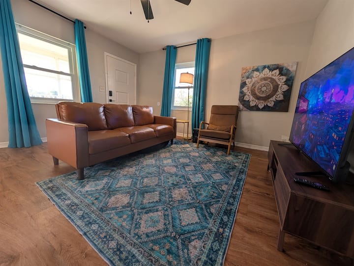 Cute 2br Cottage W/ Kitchen & Laundry - Jacksonville, FL