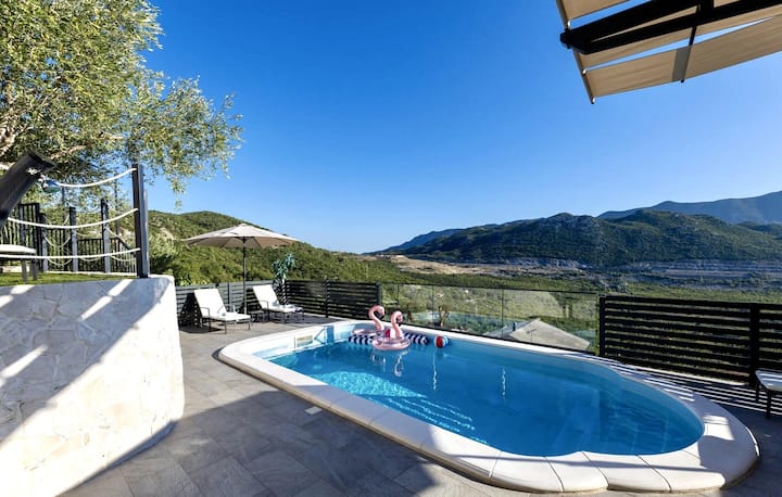 Stunning Home In Vrgorac - Podaca