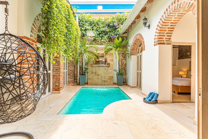 Casa Bovedas - Private Pool - Old City - Cartagena