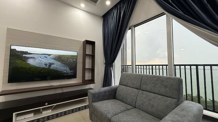 Skylake | Panoramic Lake View Retreat - Cyberjaya