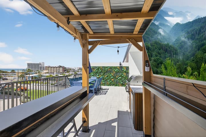 New|across Beach|heated Pool|elevator|games - Treasure Island, FL