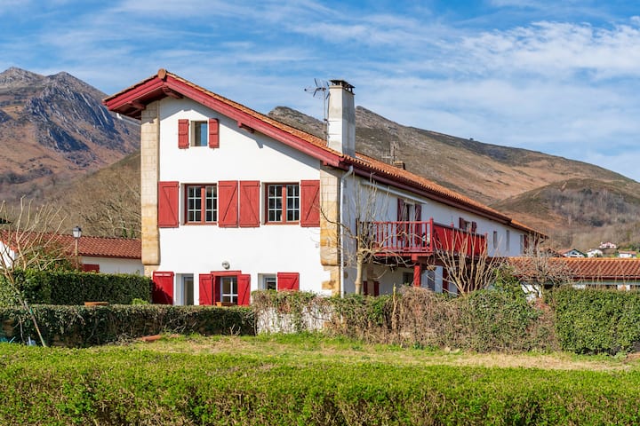 Gite Appartement À Sare - Espelette