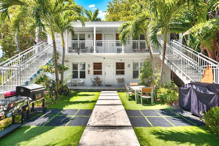 Prime Miami Beach Condo + Bbq Area - Miami Beach, FL