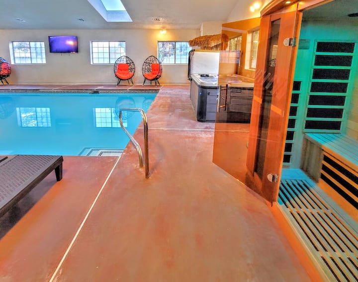 Indoor Pool/spa/suana/8bedrooms/familly/groups - Las Vegas
