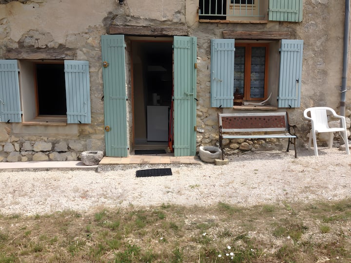 Gîte La Joubarbe, 2 Personnes - Buis-les-Baronnies
