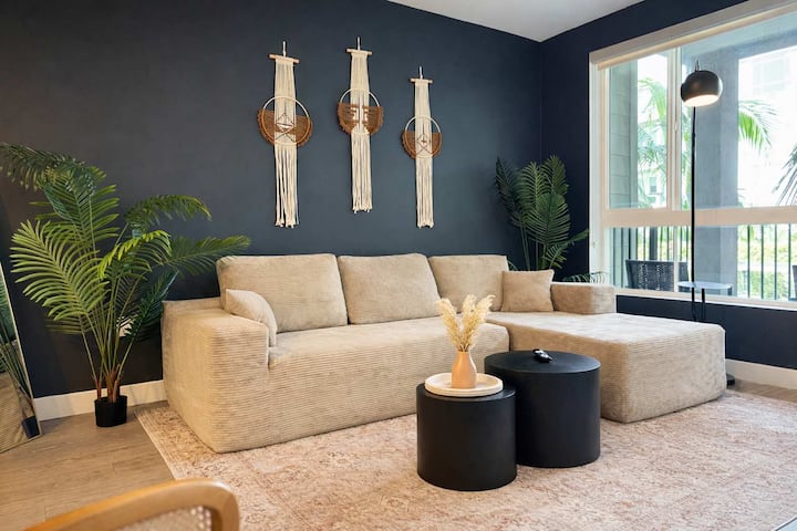 Artistic Getaway 10 Min To Disneyland Wpool&gym - Irvine, CA