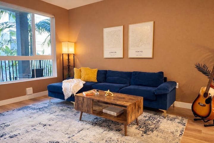 Relaxing Pacific Escape Near Disneyland, Pool &Gym - Irvine, CA