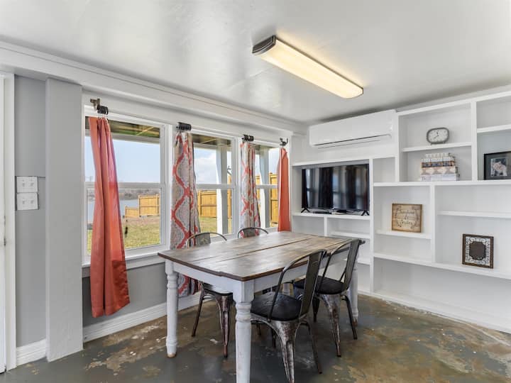 Unique Colorado River Retreat - Two Homes In One - - Matagorda, TX