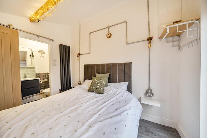 Grace Cottage Garden (Tiny House/glamping) - Filey