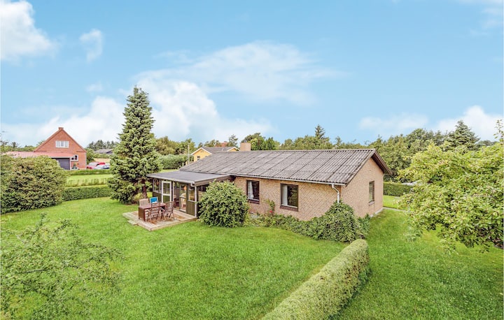 3 Bedroom Lovely Home In Hjørring - Hirtshals