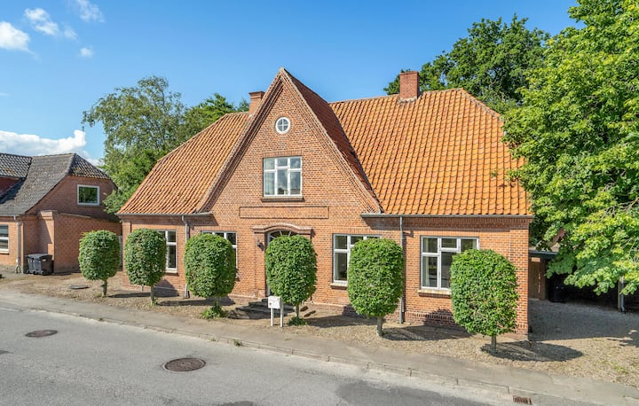 5 Bedroom Gorgeous Home In Roslev - Danemark
