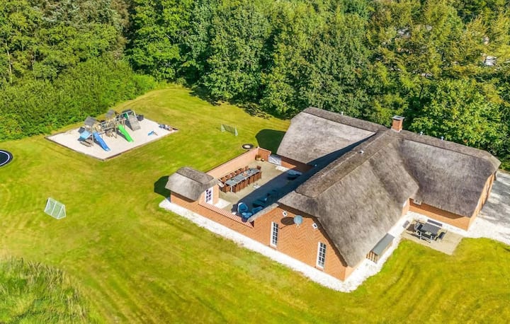 Stunning Home In Ulfborg With Sauna - Husby