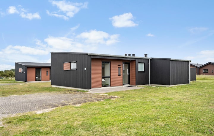 4 Bedroom Beautiful Home In Ringkøbing - Søndervig