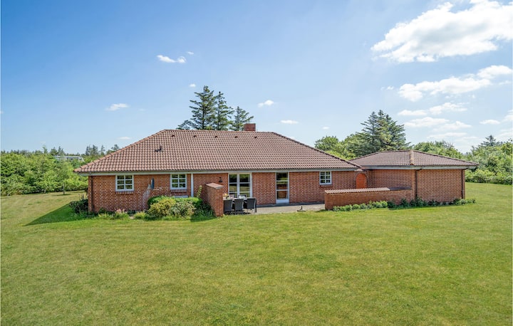 Stunning Home In Ulfborg With Kitchen - Ulfborg