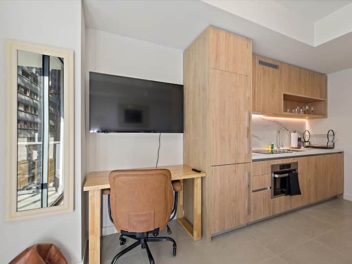 Luxury Studio In The Crosby #502 - Miami, FL