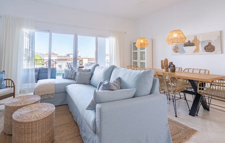 Modern 3-bedroom Residence With Resort Amenities - Benahavís