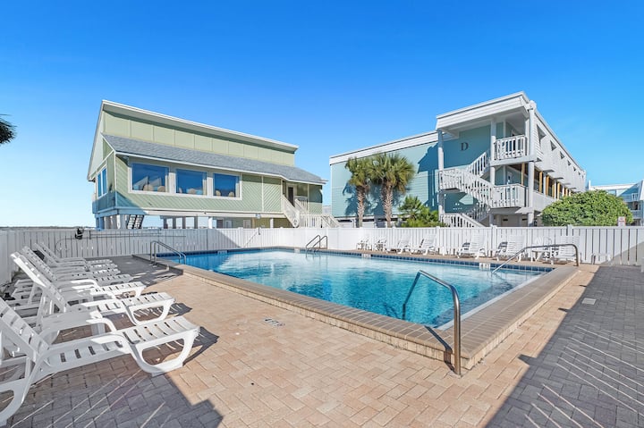 Boardwalk A18 | Pool | Beach Access - Pensacola Beach, FL