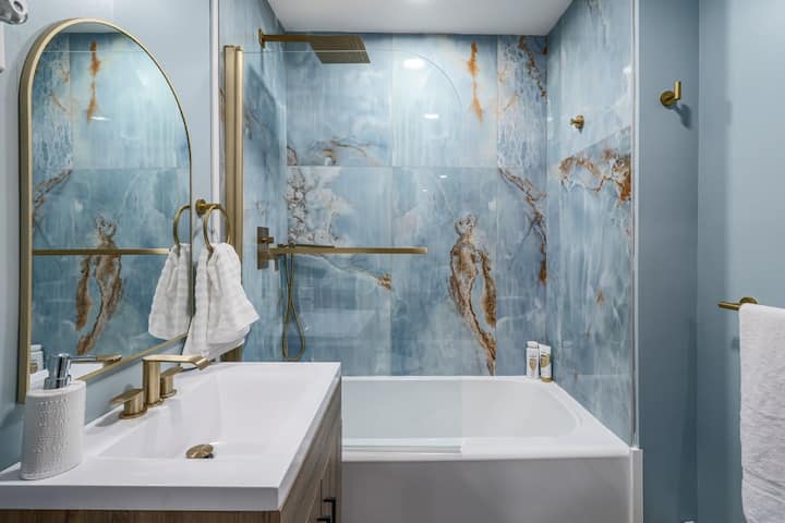 Luxury Near Downtown Worcester - Worcester, MA