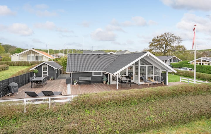 Amazing Home In Bjert - Kolding
