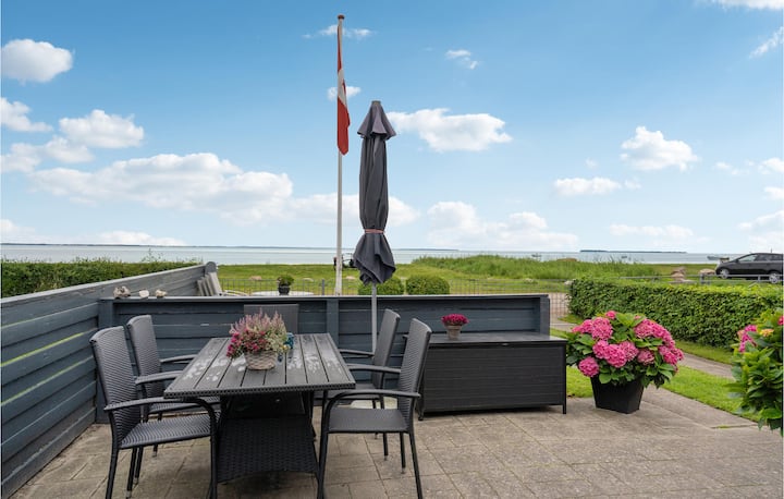 Lovely Home In Bjert With Kitchen - Kolding