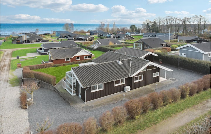 Nice Home In Sjølund With Wifi - Kolding