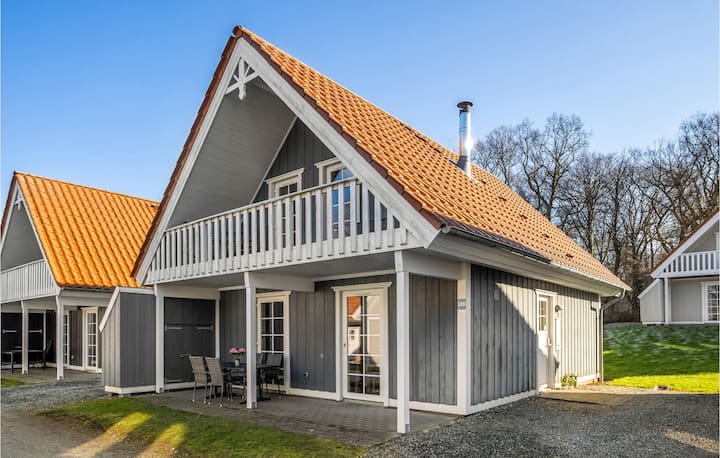 4 Bedroom Lovely Home In Gråsten - Sønderborg