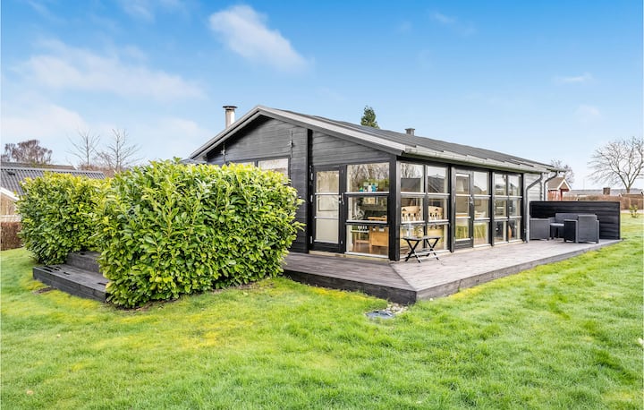 3 Bedroom Awesome Home In Egernsund - Sønderborg