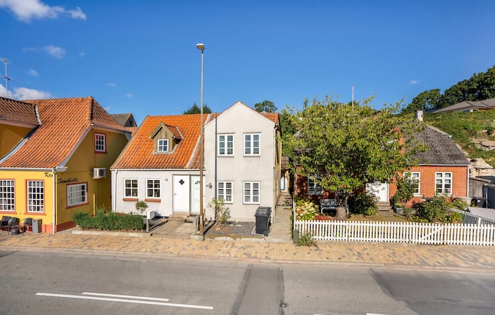 Nice Home In Sønderborg With Wifi - Sønderborg