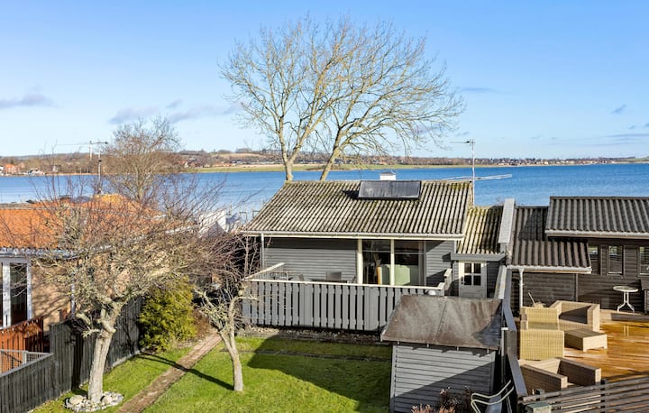 1 Bedroom Cozy Home In Munkebo - Odense