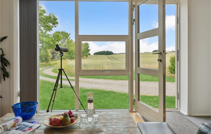 1 Bedroom Amazing Apartment In Rønne - Bornholm