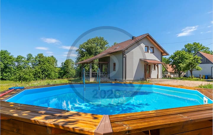 Lovely Home In Gospic With Wifi - Gospić