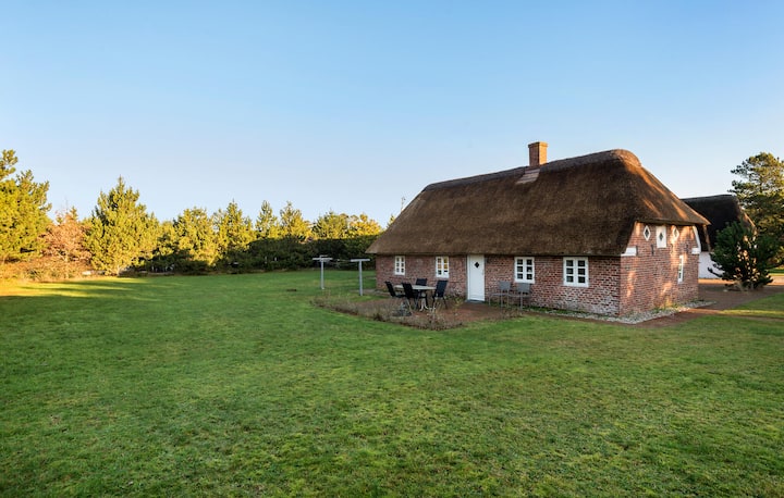 2 Bedroom Lovely Home In Blåvand - Blåvand