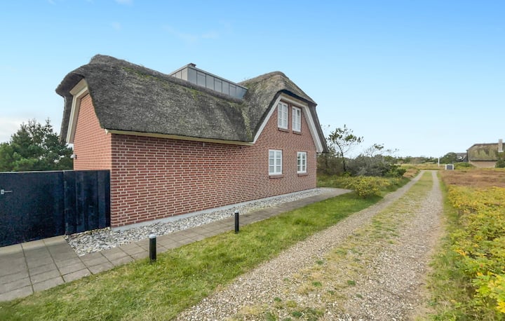 Nice Home In Blåvand With Sauna - Blåvand