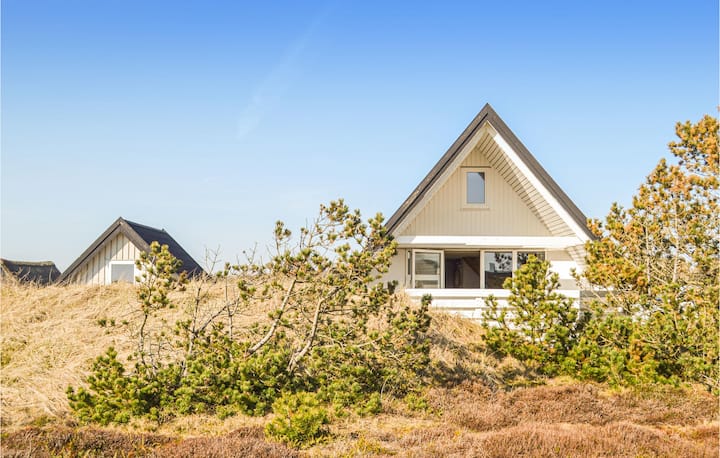 Cozy Home In Hvide Sande - Denmark