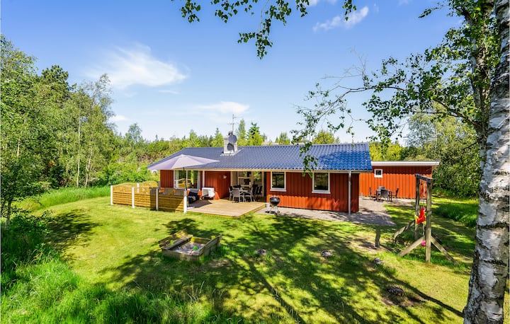 Amazing Home In Rømø With Kitchen - List