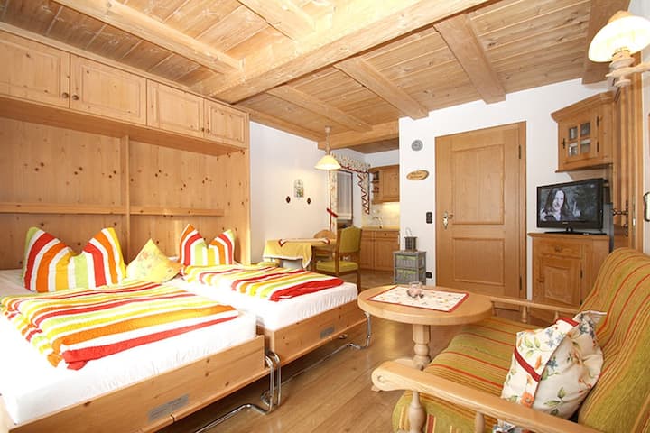 1 -Room-appartement 23qm, Balkon, Kochnische - Gstadt am Chiemsee