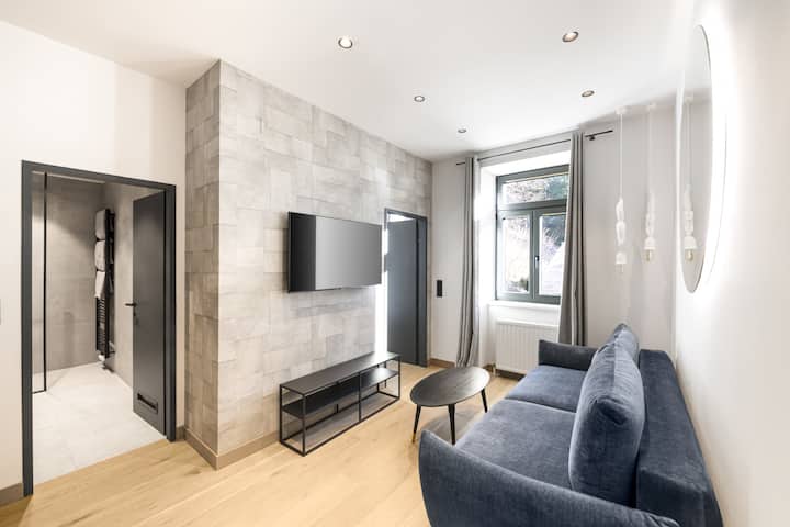 Luxury Junior Queen Suite With Rain Shower - Bad Gastein