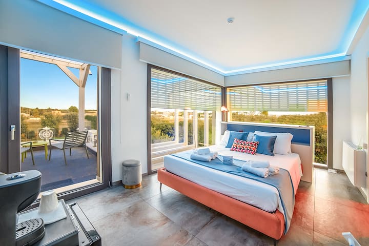 4br Luxury Appt - Pool, Garden & Parking - Salento, Italy