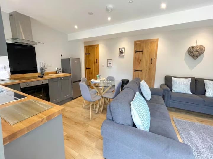 2 Bed In Child Okeford (Oc-w35000) - Blandford Forum