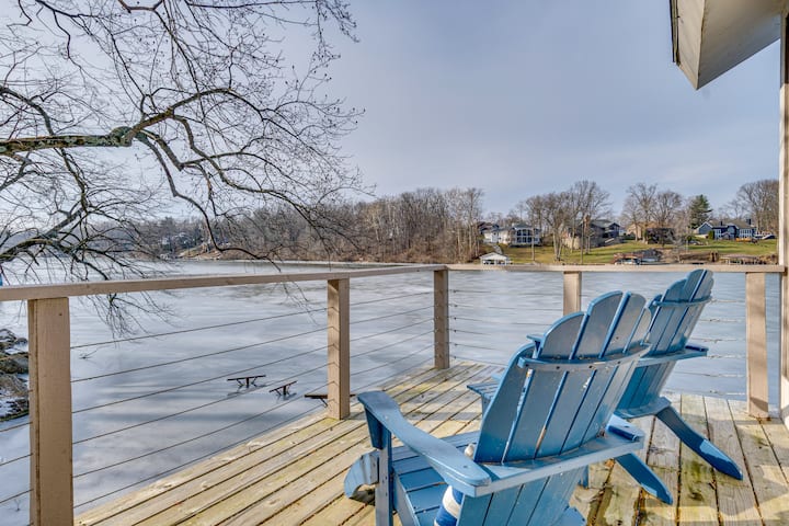 Sunroom & Dock Access At Lake Freeman Studio! - Indiana Beach, Monticello