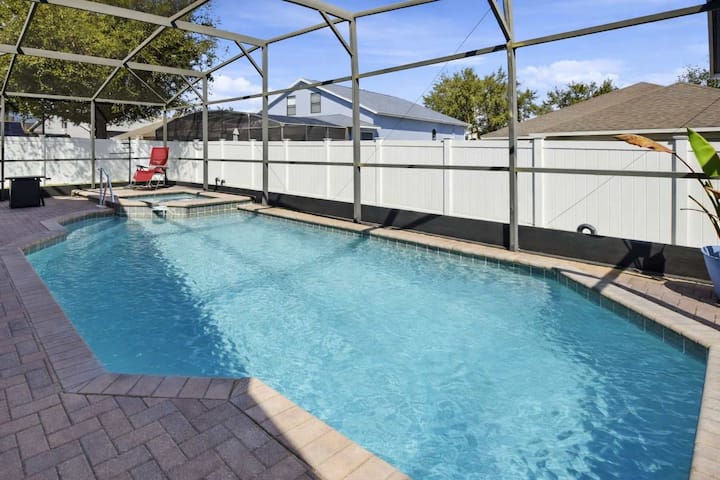 Bridgeford Splash Retreat | 4br/3b Private Pool - Davenport, FL