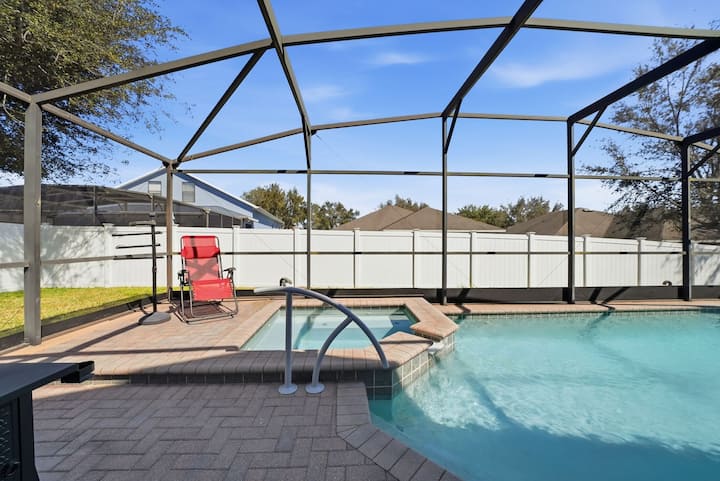 Bridgeford Splash Retreat | Pool | Near Disney - Davenport, FL
