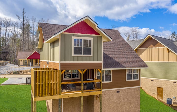 A Moments Peace – 3br ,Game Loft, Hot Tub And Reso - Gatlinburg, TN