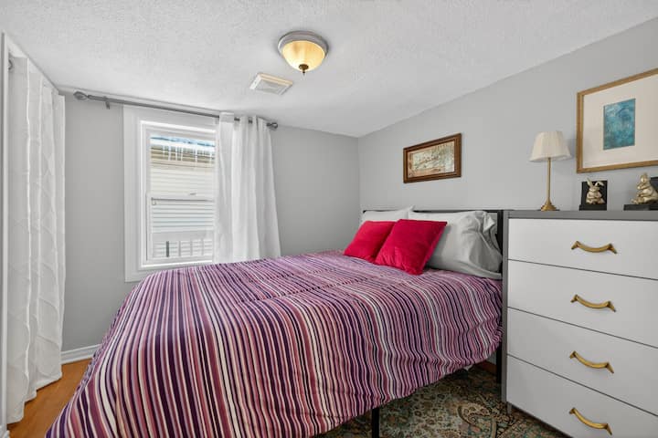 Cozy & Practical Apartment In Hull 5 Min To Ottawa - Gatineau